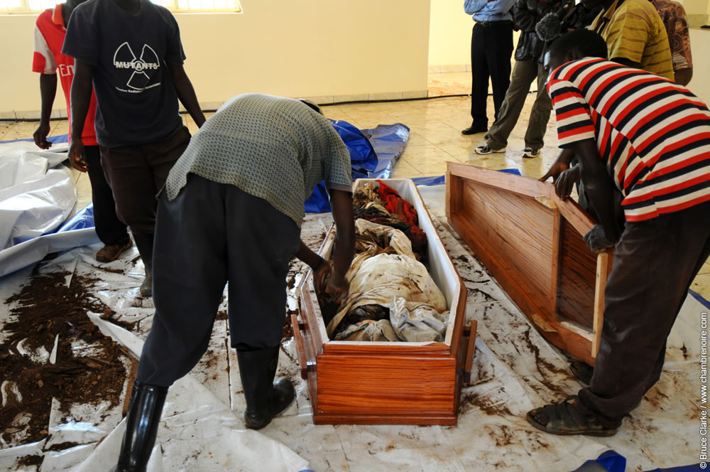 Inhumation à Nyanza – CPCR – Collectif des parties civiles pour le Rwanda